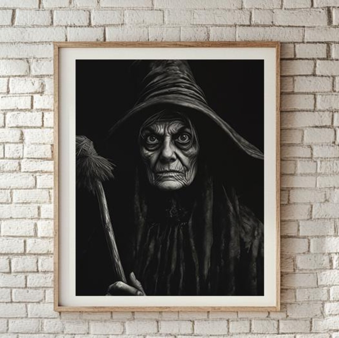 La Befana Portrait, Italian Christmas Tradition , Witch, Epiphany ...