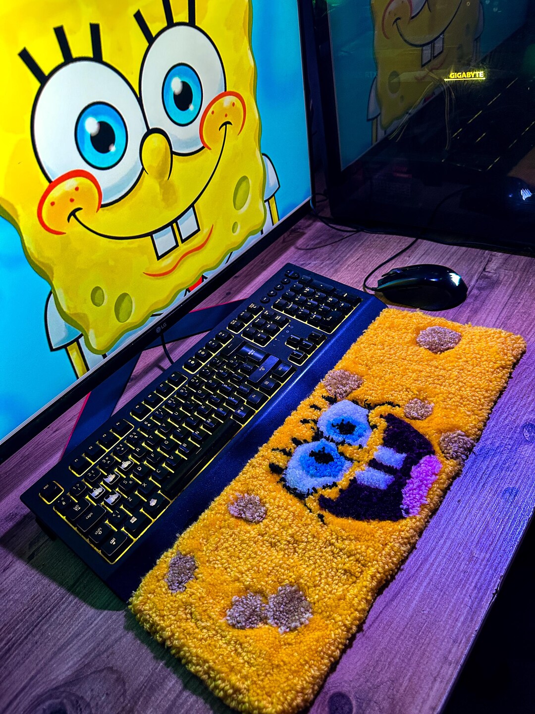 Spongebob Keyboard Tufted Design Rug , Handmade Fluffy , Keyboard Rug ...