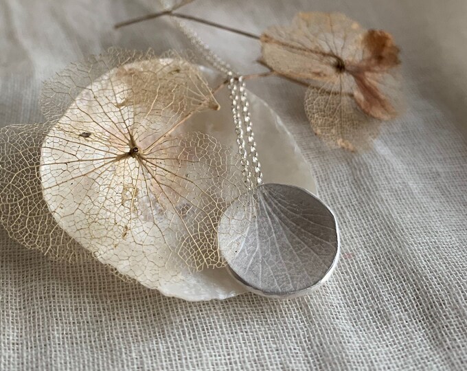 Dancing Leaf Design by dancingleafdesign on Etsy