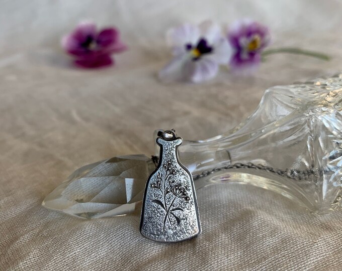 Dancing Leaf Design by dancingleafdesign on Etsy