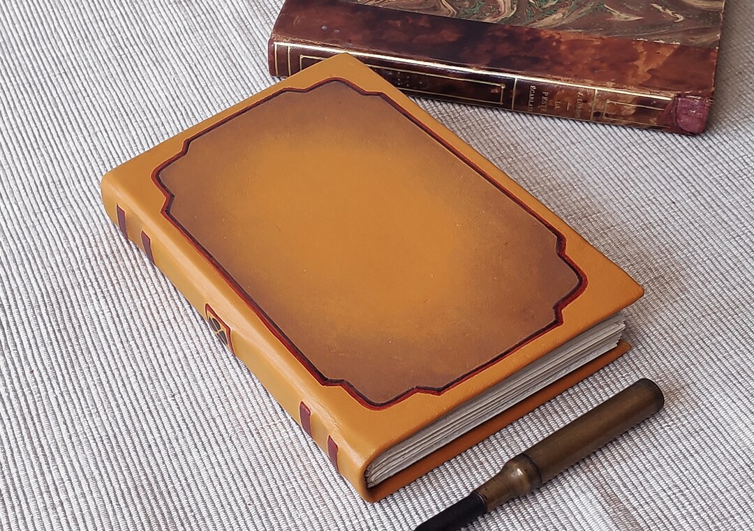 Hardcover Leather Journal in Vintage Style Old Style Leather Notebook ...