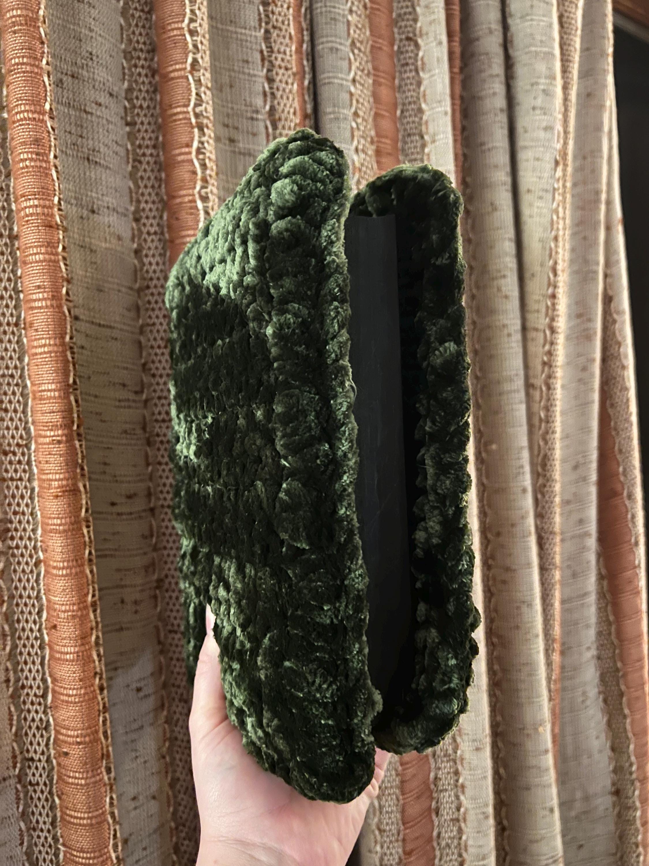 Super Soft Velvet Crochet Book Cover, Handmade Fuzzy Book Sleeve - Etsy