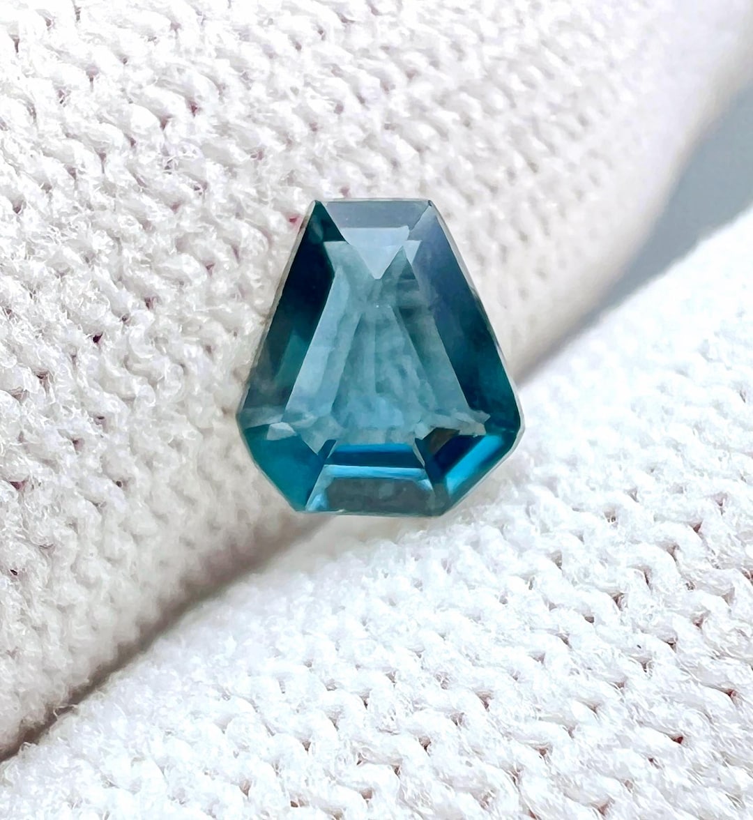 Natural Teal Sapphire – Madagascar, 0.81 Ct - Custom Cut - Etsy UK