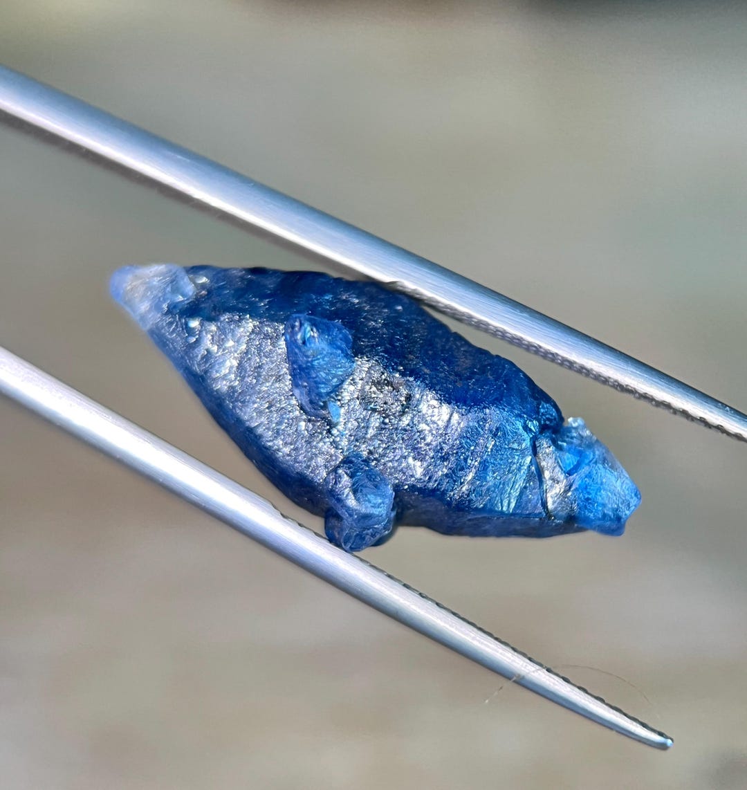 18.82ct- Royal Blue Natural Corundum Crystal | Sri Lanka - Etsy