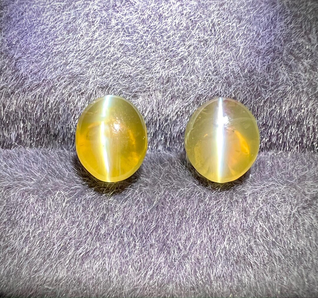 4.22 Ct - Natural Cat’s Eye Pair, Honey Color Chrysoberyl, GFCO ...