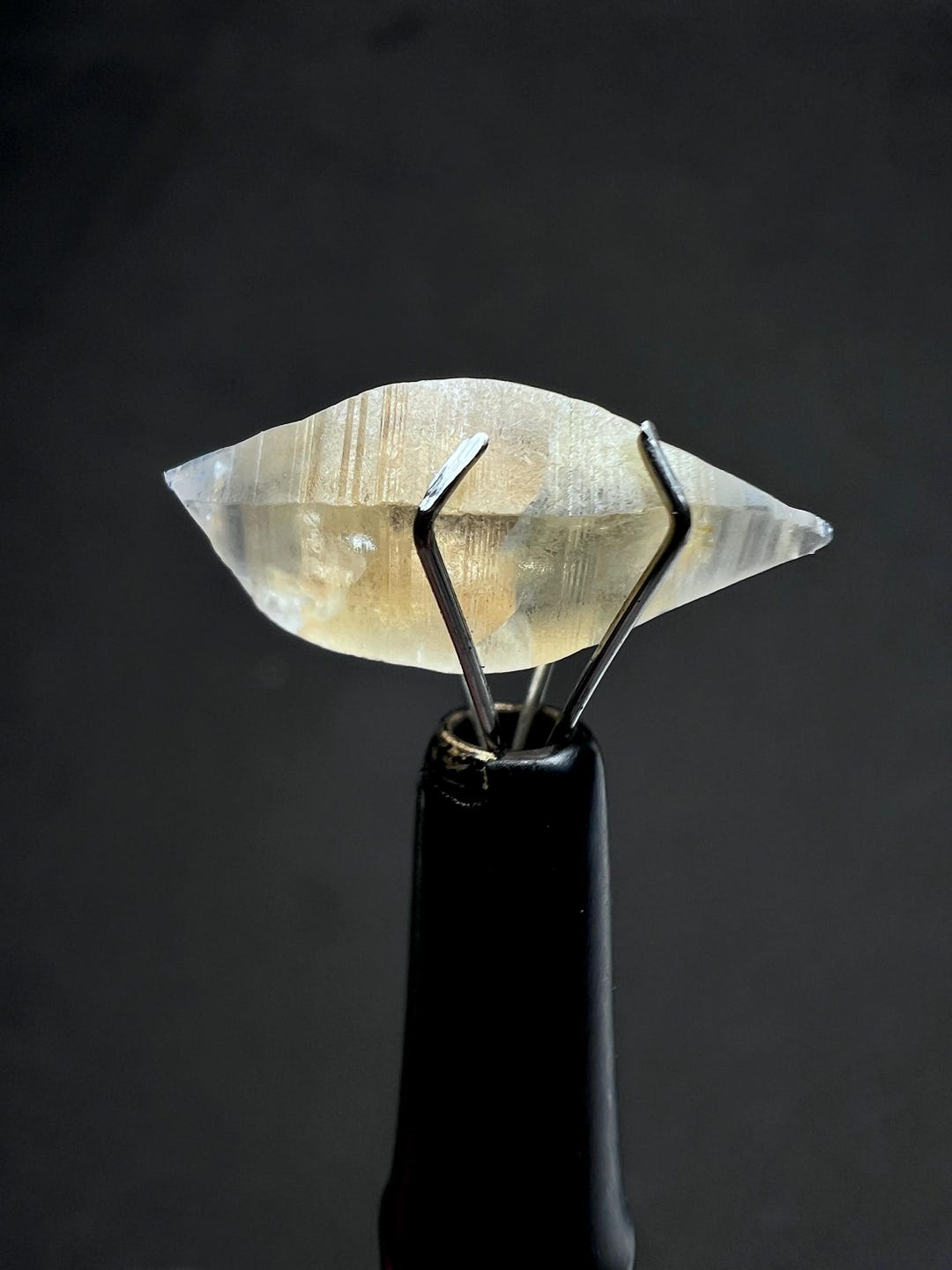 Natural Gem 5.95ct Yellow Corundum Crystal | 15.85x8.03x5.95 Mm ...