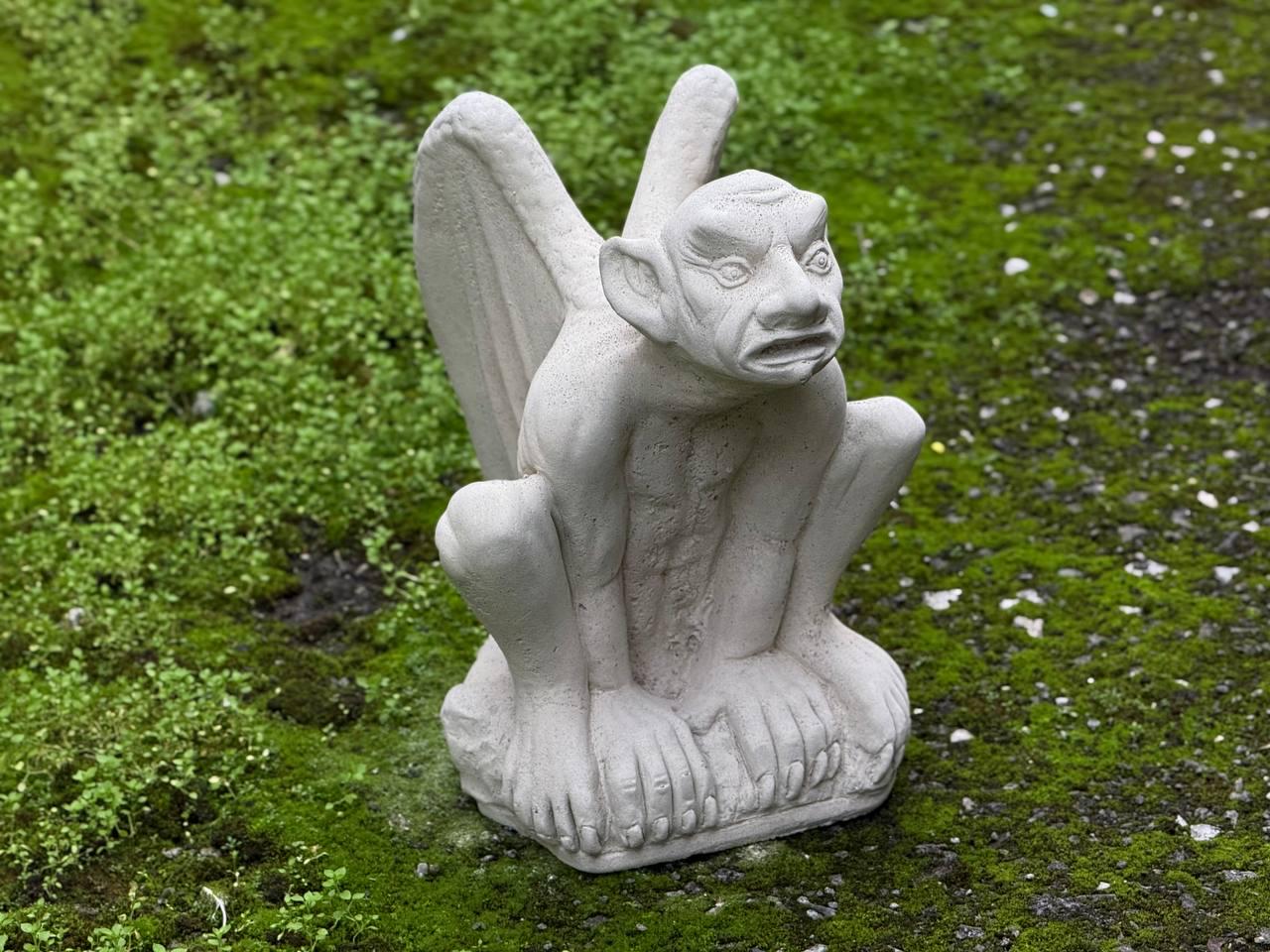 Concrete Gargoyle Statue Gothic Garden Decor Cement Gargoyle Sculpture ...