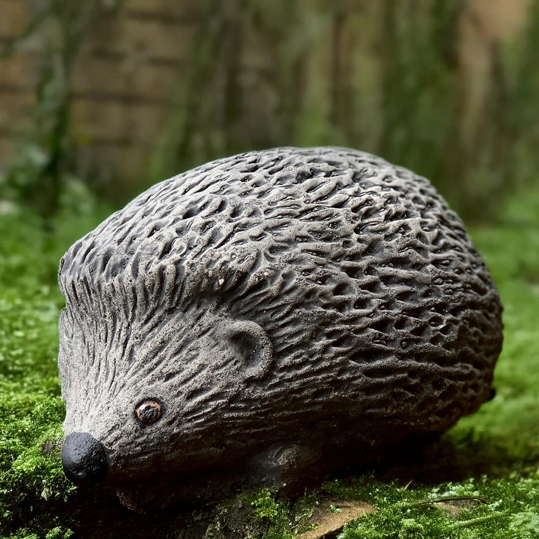 Outdoor Hedgehog Figurine Concrete Woodland Sculpture Stone Hedgehog ...