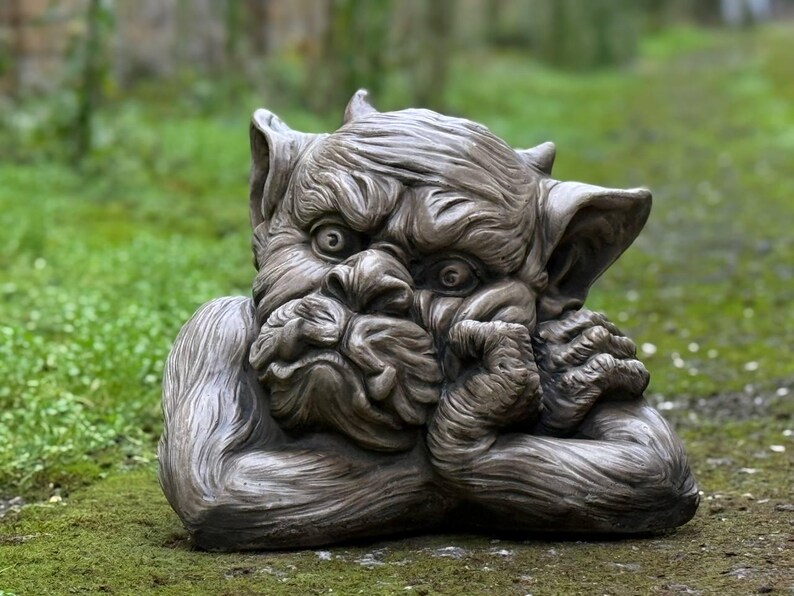 Hard Face Gargoyle Decor Cement Demon Figurine Outdoor Bust Monster ...