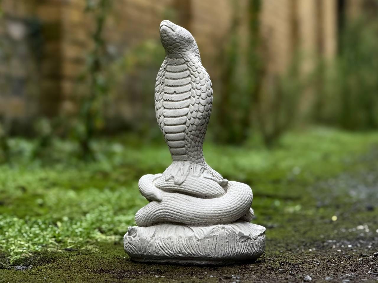 Concrete King Cobra Statue Stone Garden and Home Decoration Cement ...