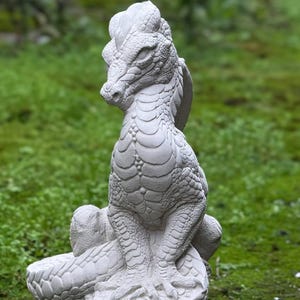 Amazing Dragon Statue Concrete Sitting Dragon Sculpture Stone Dragon ...