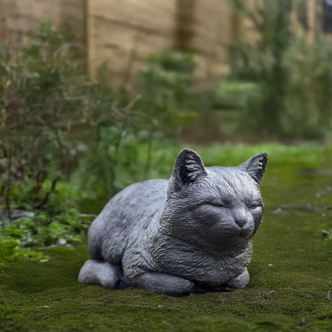 Concrete Sleeping Kitty Statue Stone Cat Figurine Cement Memorial Cat ...