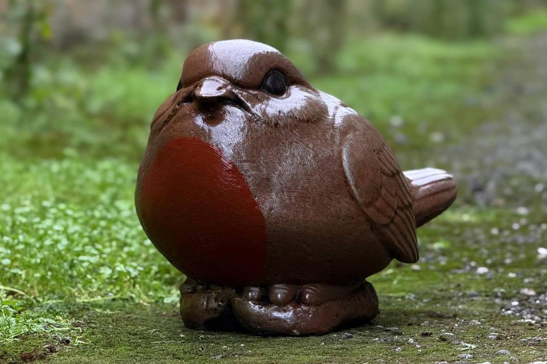 Concrete Robin Bird Sculpture Stone Garden and Home Ornament Outdoor Wildlife Decoration Rustic ...
