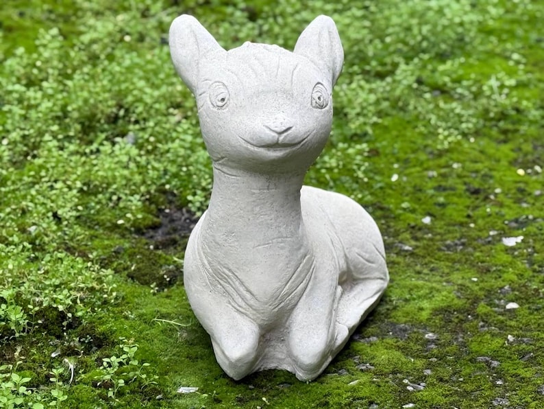 Concrete Bambi Statue Doe Statue Deer Figure Garden Deer Sculpture ...
