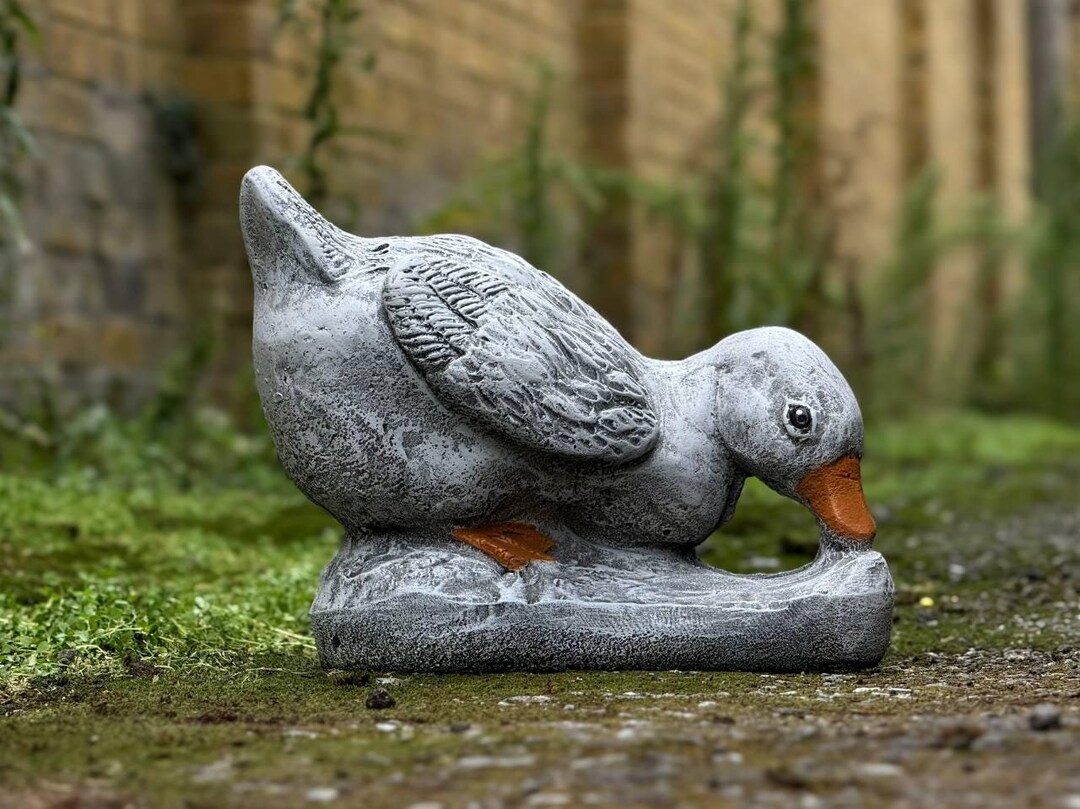 Stone Goose Statue Outdoor Duck Decor Concrete Goose Ornament Bird Yard ...