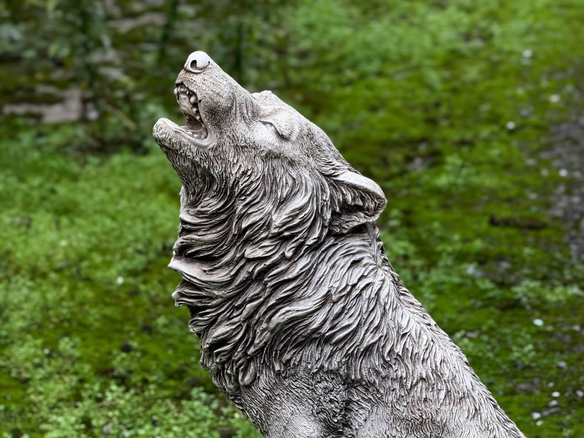 Large Howling Wolf Statue Cement Wolf Figurine Outdoor Cement Wolf ...