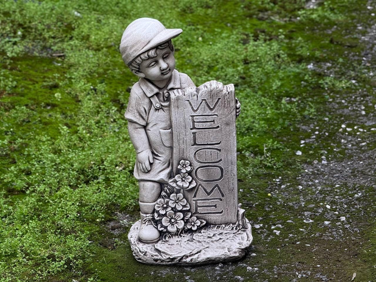 Welcome Boy Garden Statue Concrete Sculpture With Welcome Sign Adorable ...