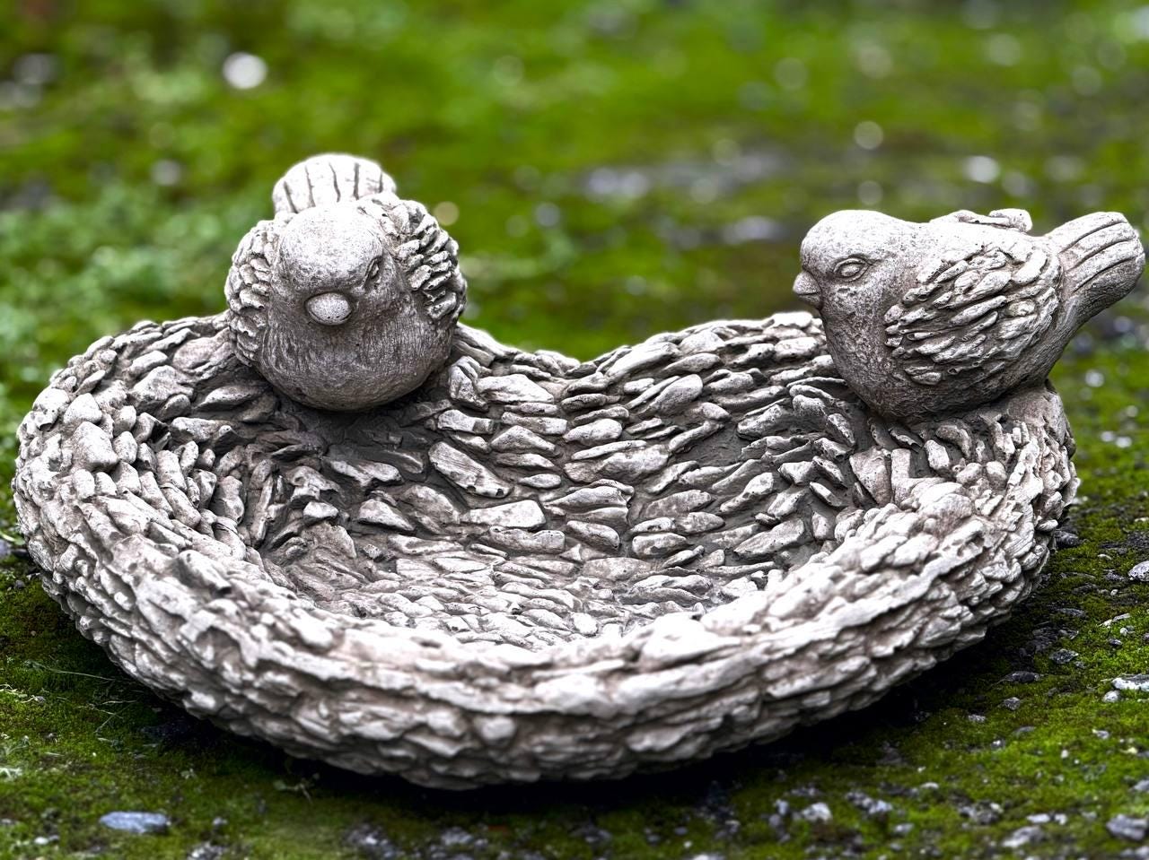 Outdoor Bird Bath Bowl Sculpture Stone Nest With Birds Sculpture Cement ...
