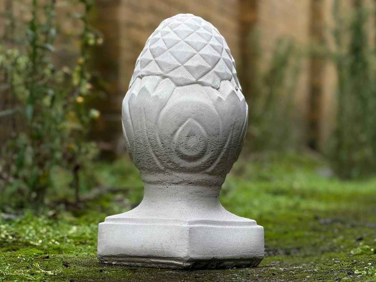 Amazing Acorn Concrete Garden Ornament Outdoor Acorn Statue Cement ...