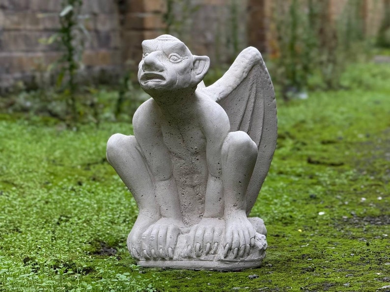 Concrete Gargoyle Statue Gothic Garden Decor Cement Gargoyle Sculpture ...