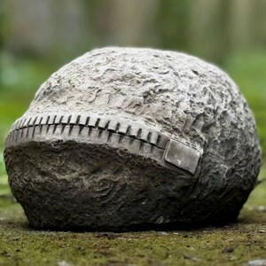 Concrete Alien Egg Sculpture Handcrafted Garden Decoration Unique ...