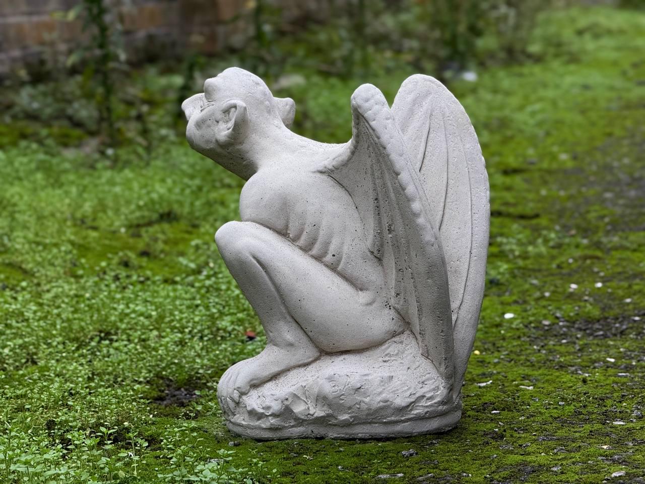 Concrete Gargoyle Statue Gothic Garden Decor Cement Gargoyle Sculpture ...