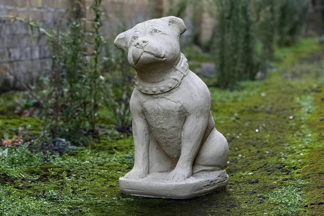 Stone Bulldog Figurine Concrete Dog Decoration Realistic Memorial Dog ...