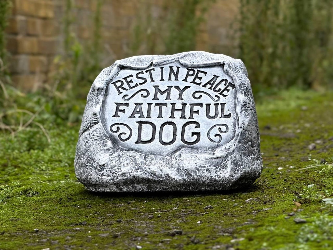 Outdoor Pet Memorial Stone for Dog "rest in Peace My Faithful Dog ...
