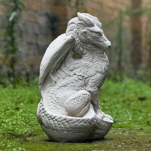 Amazing Dragon Statue Concrete Sitting Dragon Sculpture Stone Dragon ...