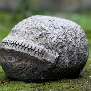 Concrete Alien Egg Sculpture Handcrafted Garden Decoration Unique ...