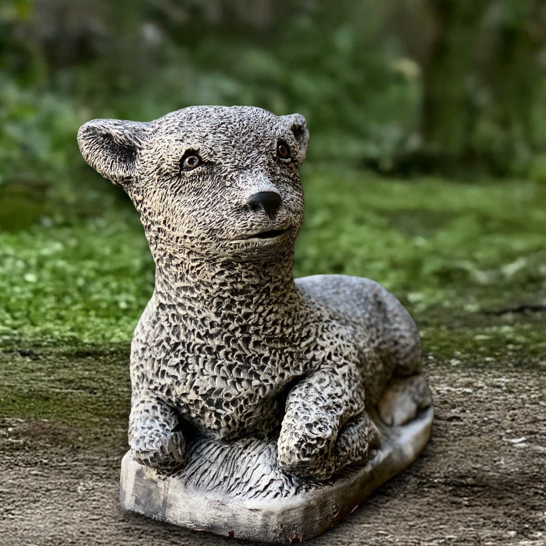 Cute Deer Statue Concrete Baby Deer Figurine Cement Animal Decoration ...
