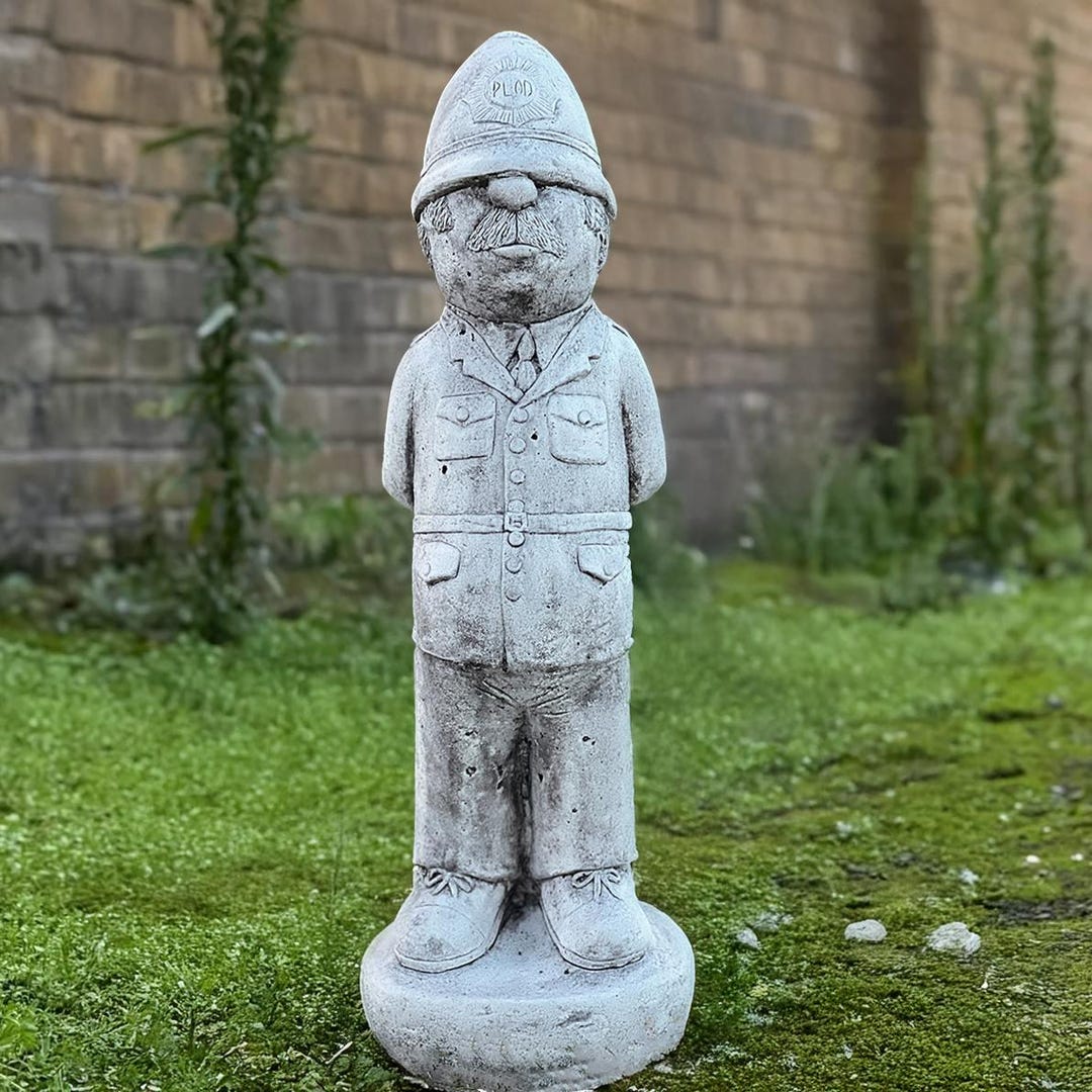 Outdoor Policeman Statue Concrete British Bobby Figurine Handmade Man ...
