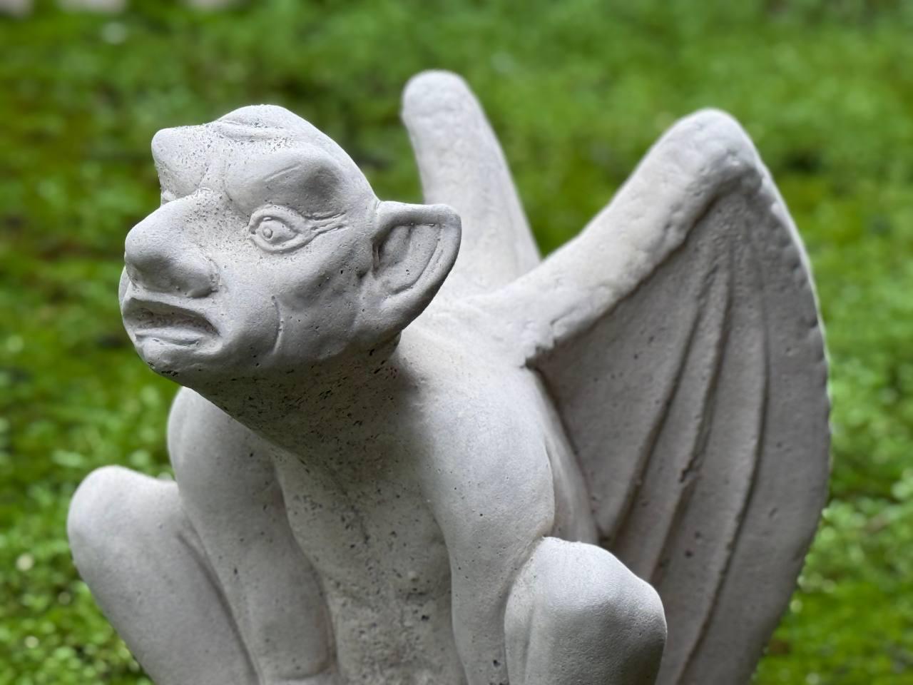 Concrete Gargoyle Statue Gothic Garden Decor Cement Gargoyle Sculpture ...