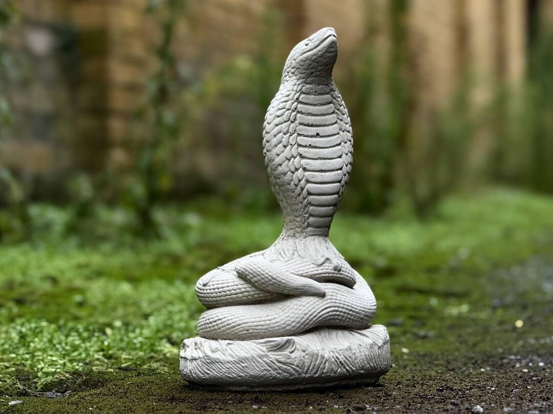 Concrete King Cobra Statue Stone Garden and Home Decoration Cement ...