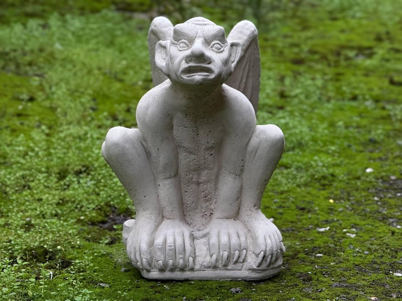 Concrete Gargoyle Statue Gothic Garden Decor Cement Gargoyle Sculpture ...