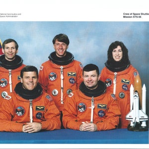 Crew of the Space Shuttle Mission STS-56 - Discovery - Launch Date - 04 ...