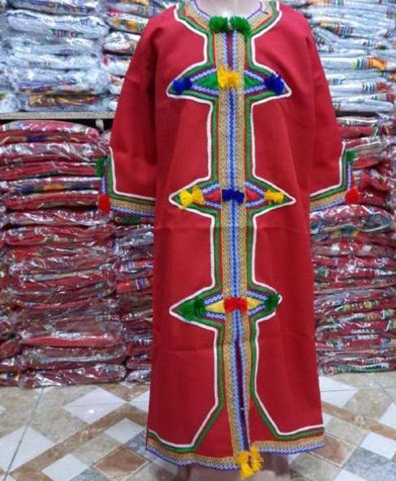 The Traditional Moroccan Berber Costume Consisting of a Crown, Necklace ...