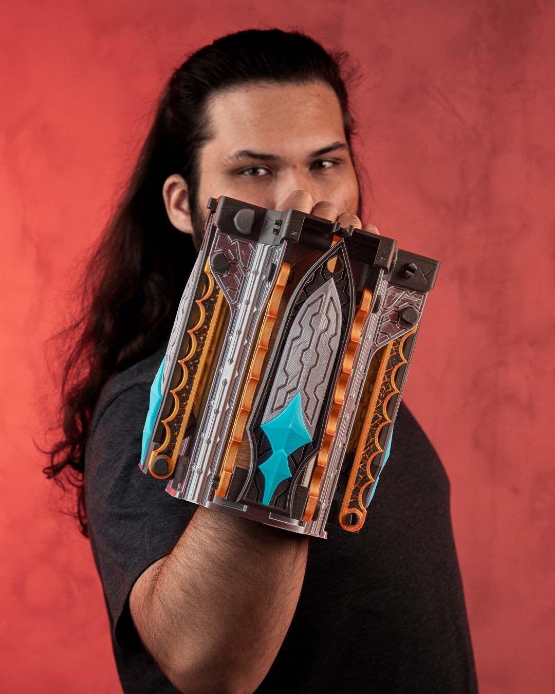 Auric Talon Gauntlet - 3D Printed Costume Accessory | Unique Cosplay ...