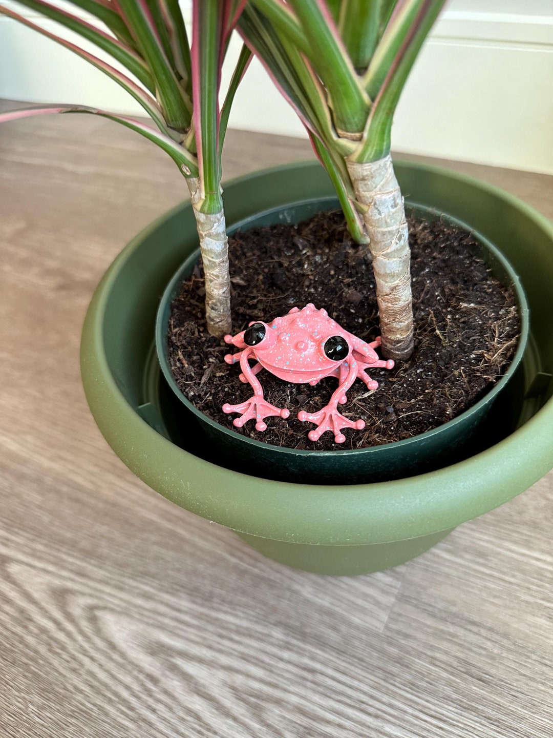 Cute Terra Cotta Red + Blue Specks Smiling Frog Indoor Outdoor Handmade ...