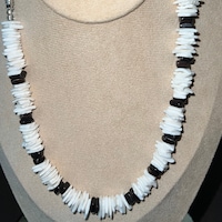 Hawaiian Cowrie and Puka Shell Necklace - Etsy