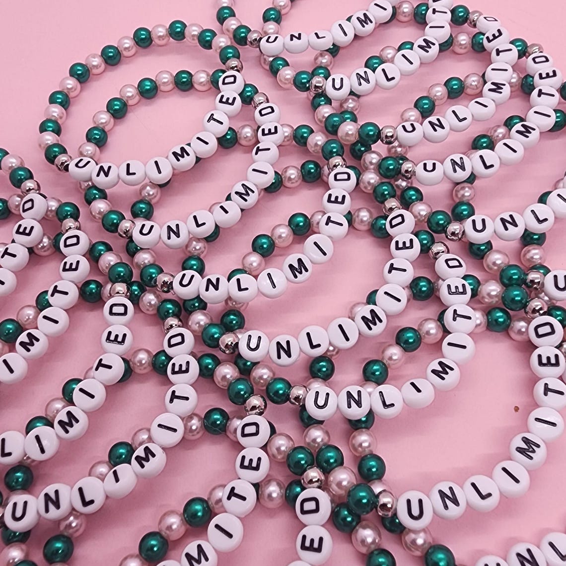 Wicked Musical Beaded Bracelet: Elphaba, Glinda Party Favors - Etsy