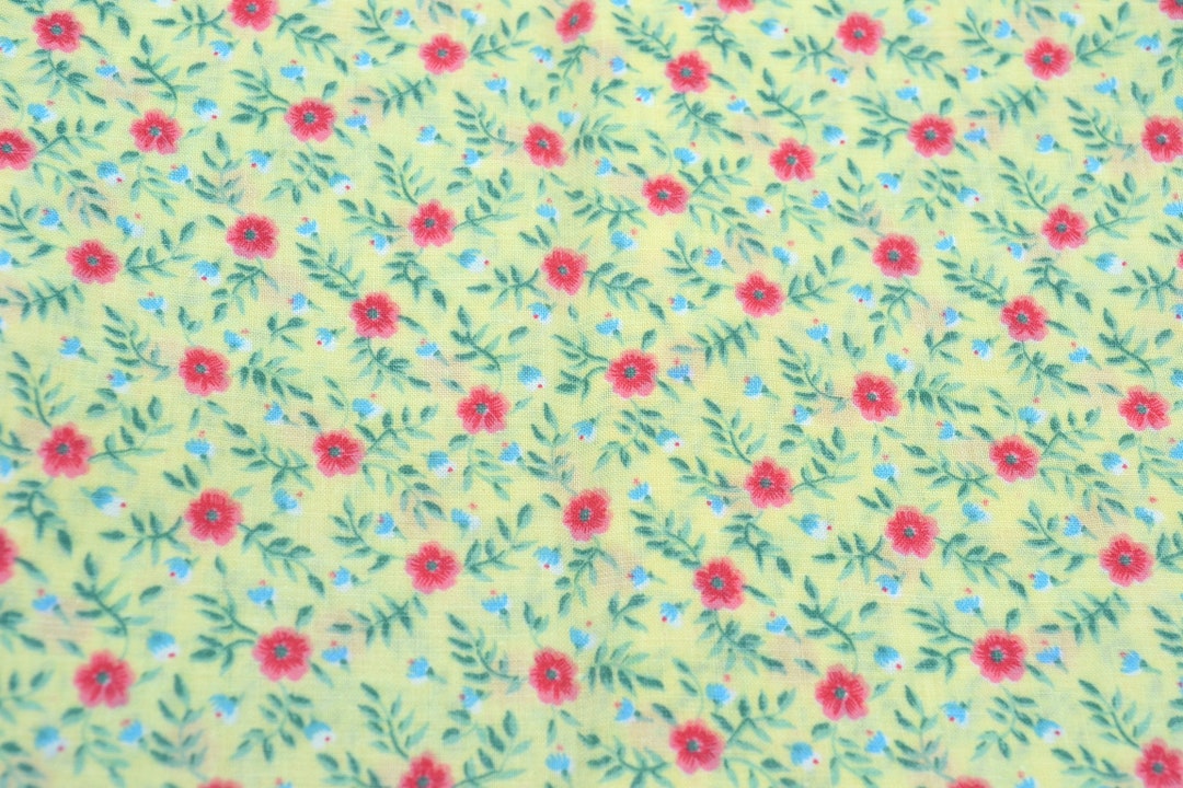 Vintage Fabric - Small Round Pink Flowers on Yellow - Cotton 44" X 31"l ...