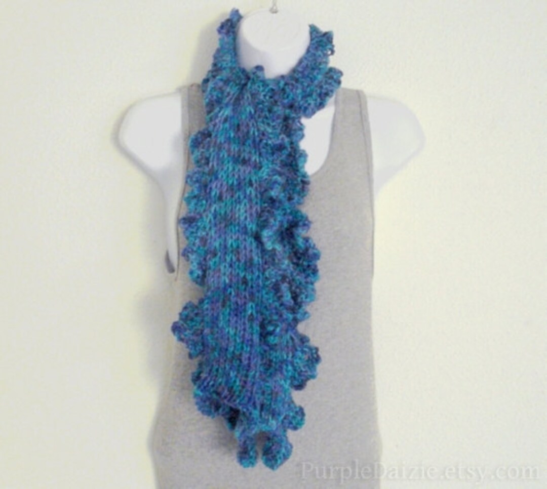 Ruffle Edge Scarf or Scarflet Knitting Pattern - Sell the Scarves You ...