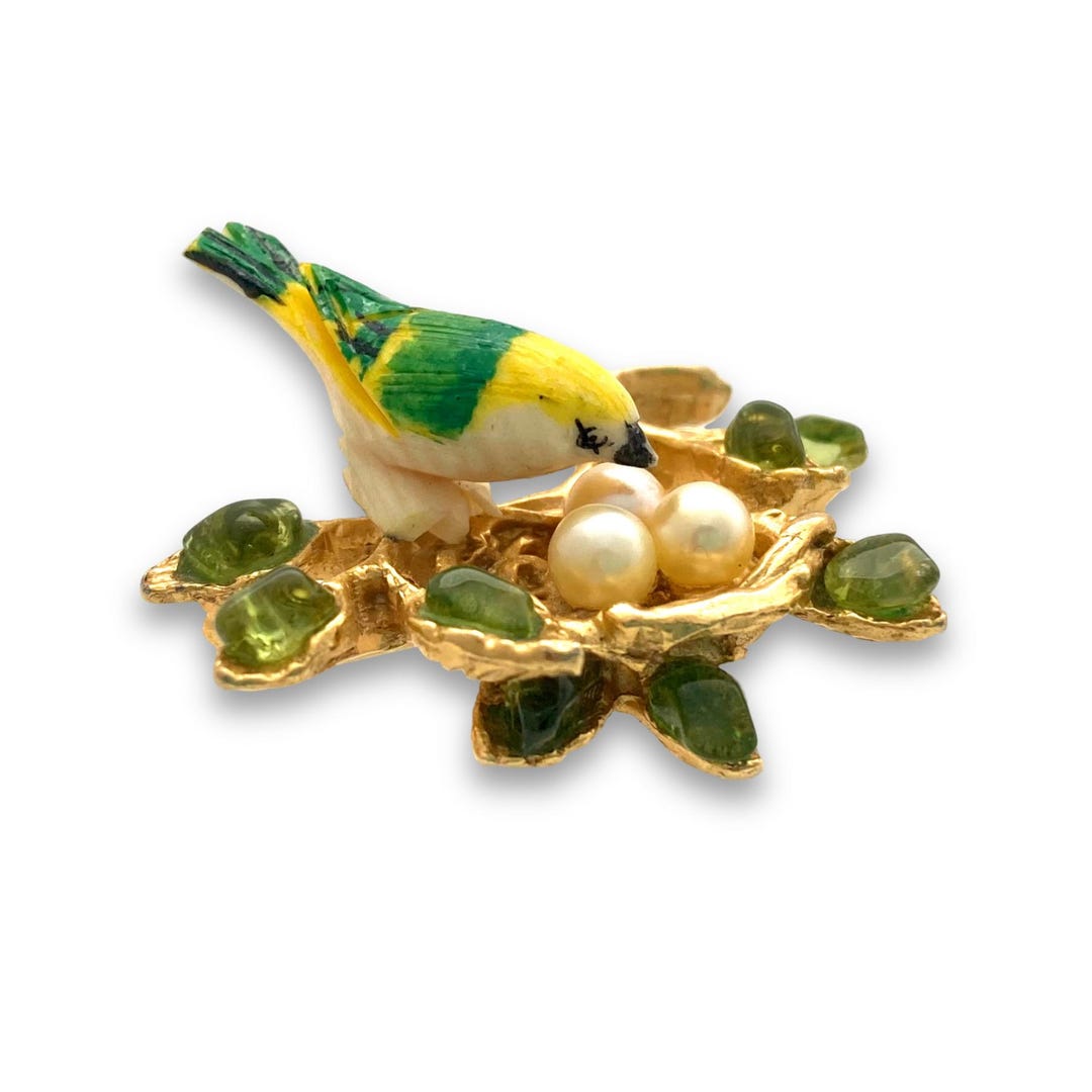 Vintage 1960s SWOBODA Mama Bird Eggs in Nest Peridot Pearl Tree Figural ...