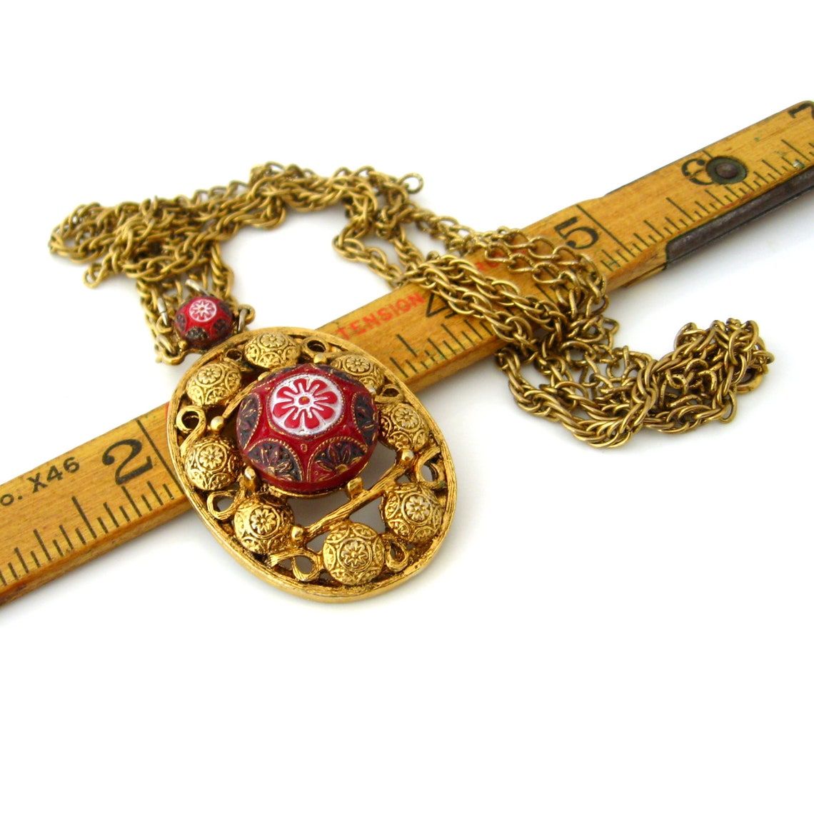 D&E for CELEBRITY Moroccan Matrix Necklace Signed Glass - Etsy