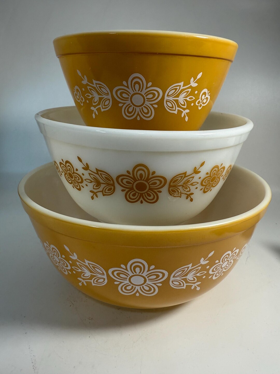 Pyrex Butterfly Golden Pattern 3 Piece Mixing Bowl Set (made 1972 to ...