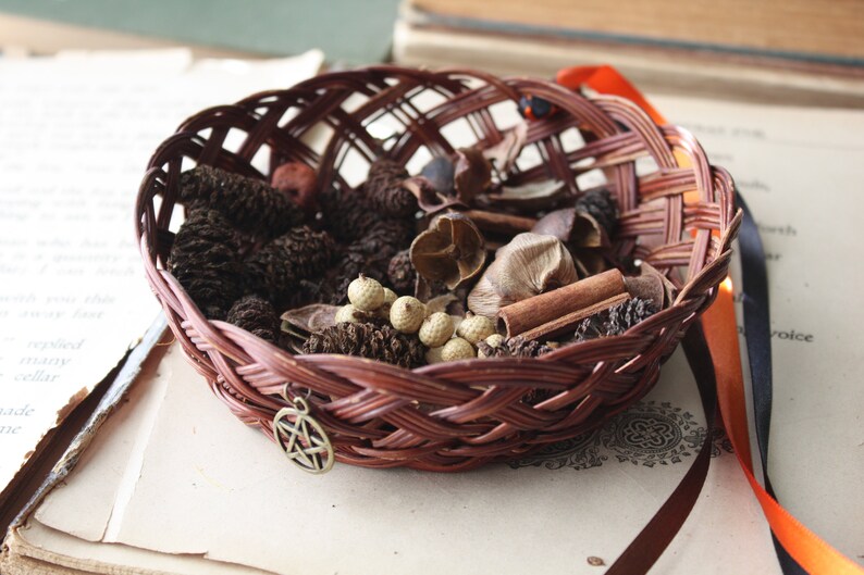 Samhain Offering Basket All Hallow's Eve | Etsy