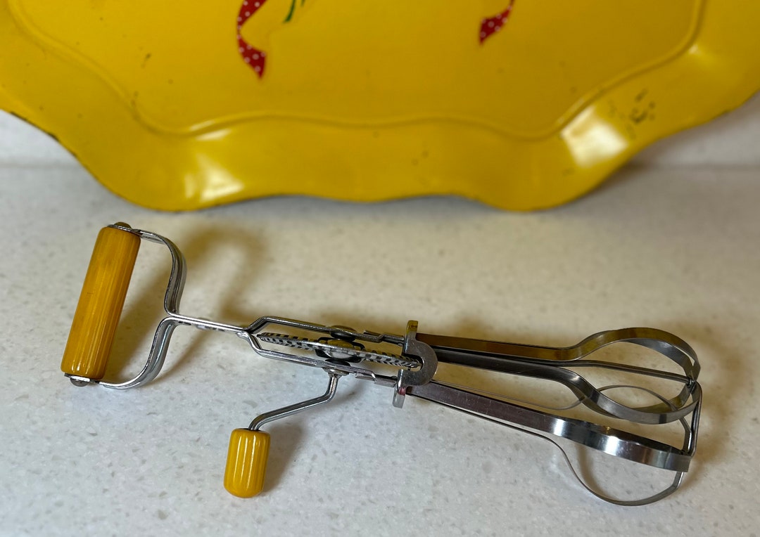 Vintage Yellow Hand Mixer - Etsy