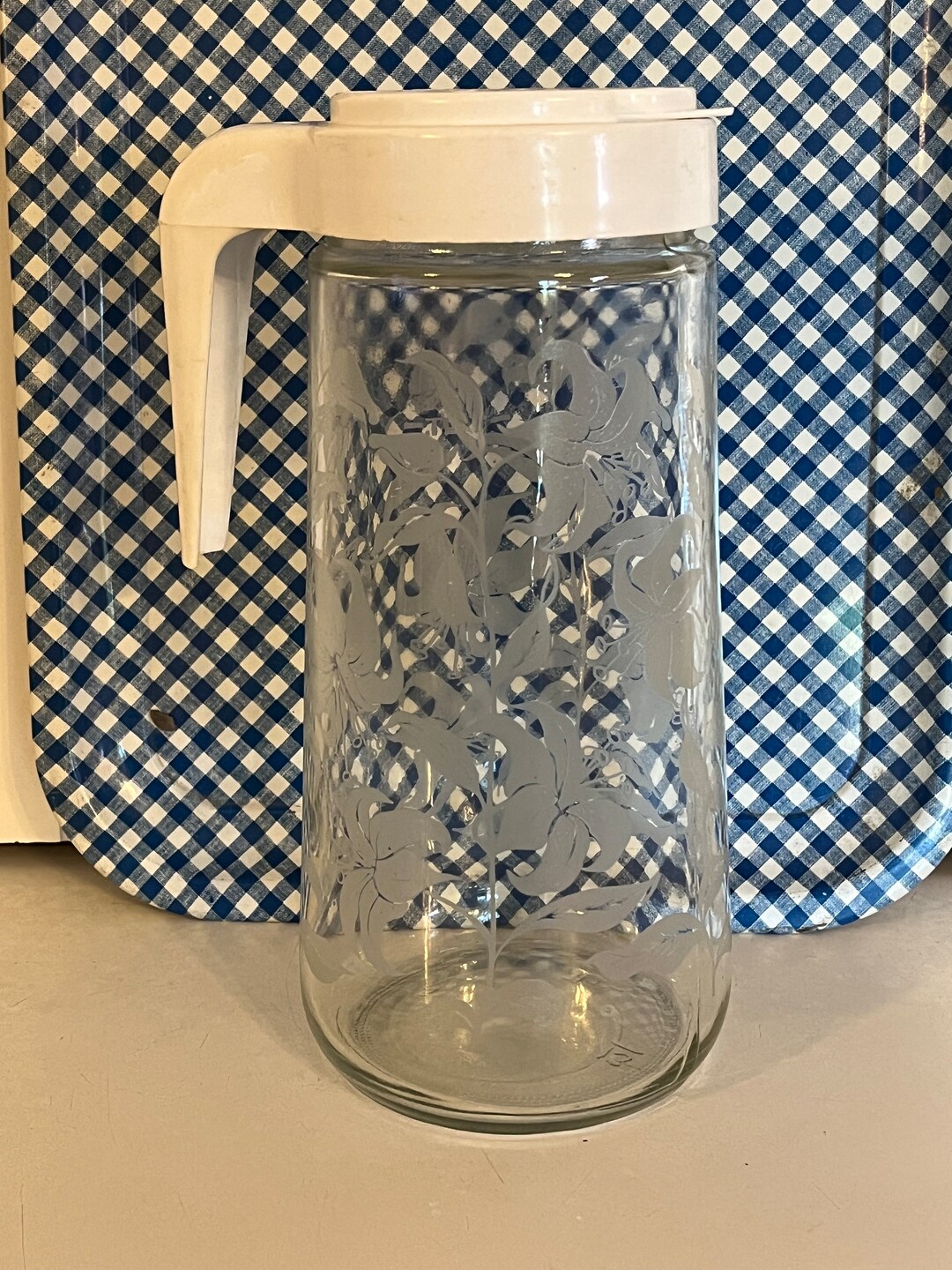Vintage Tang Lily Pitcher - Etsy