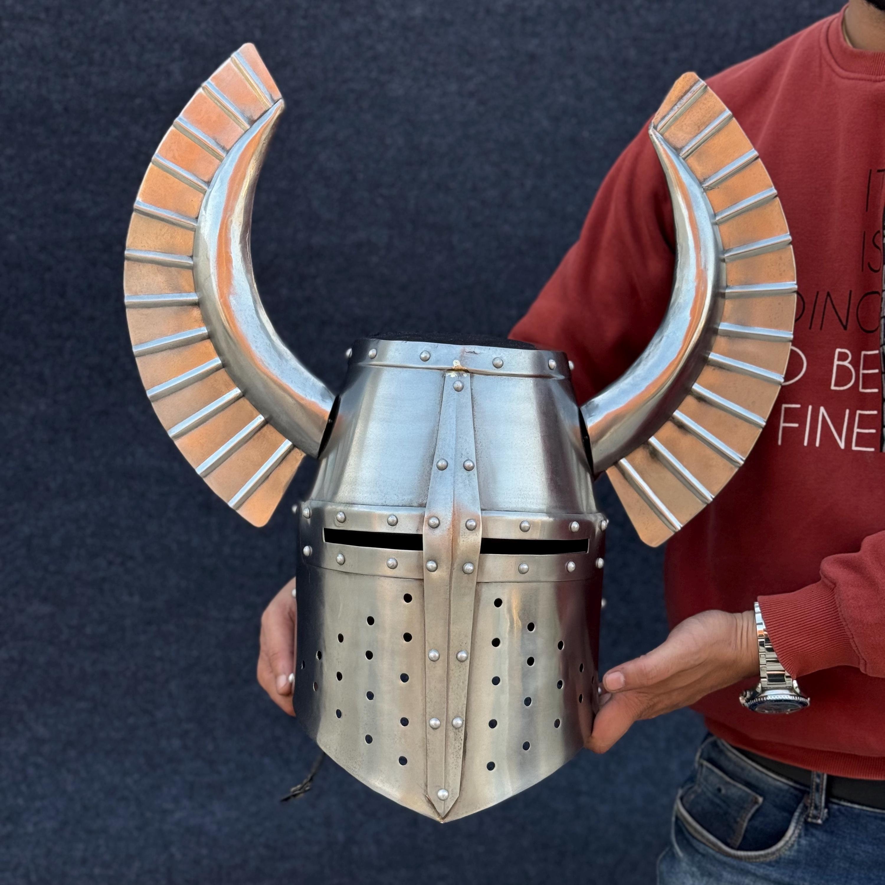 Medieval Horned Teutonic Knight - Reenactment Great Helmet - Medieval ...